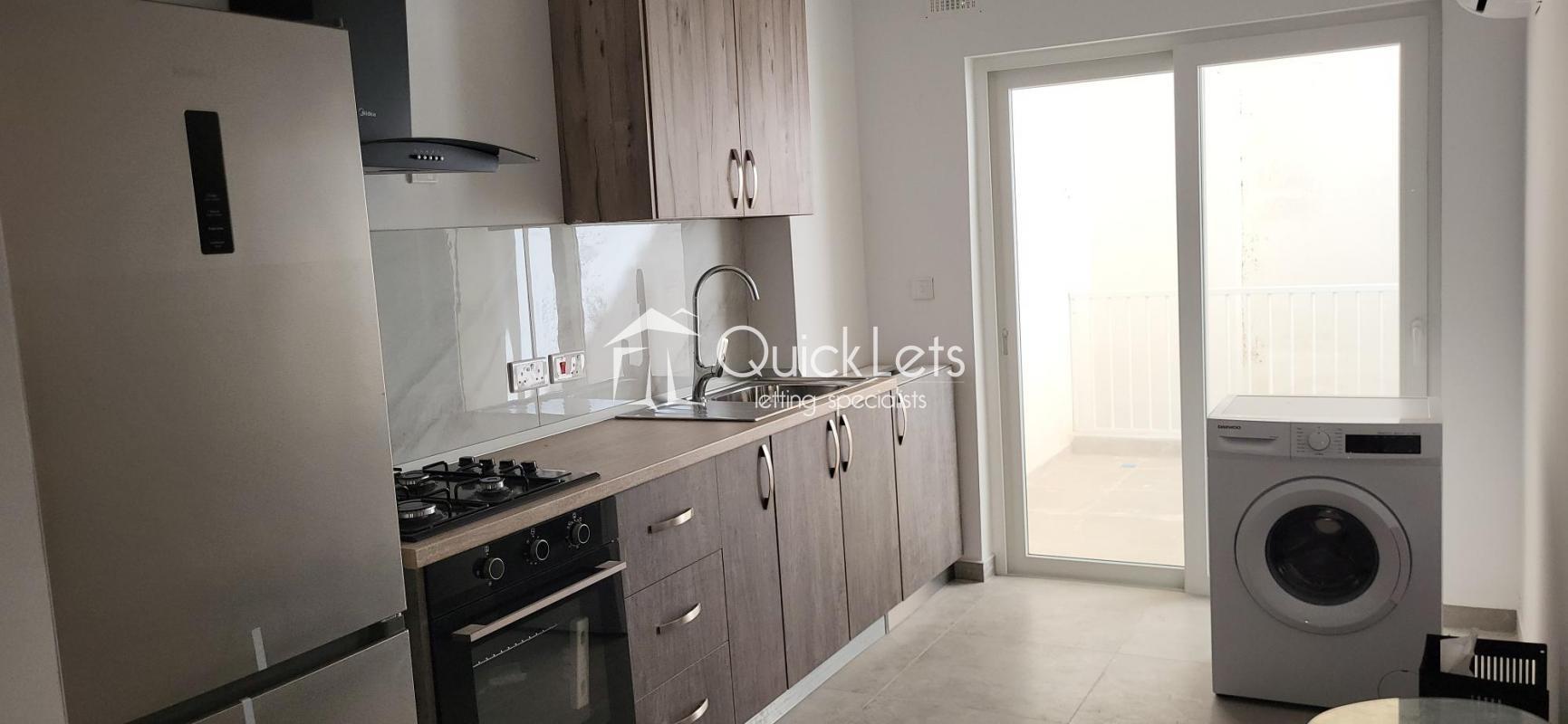 Apartments in Bugibba - REF 75537