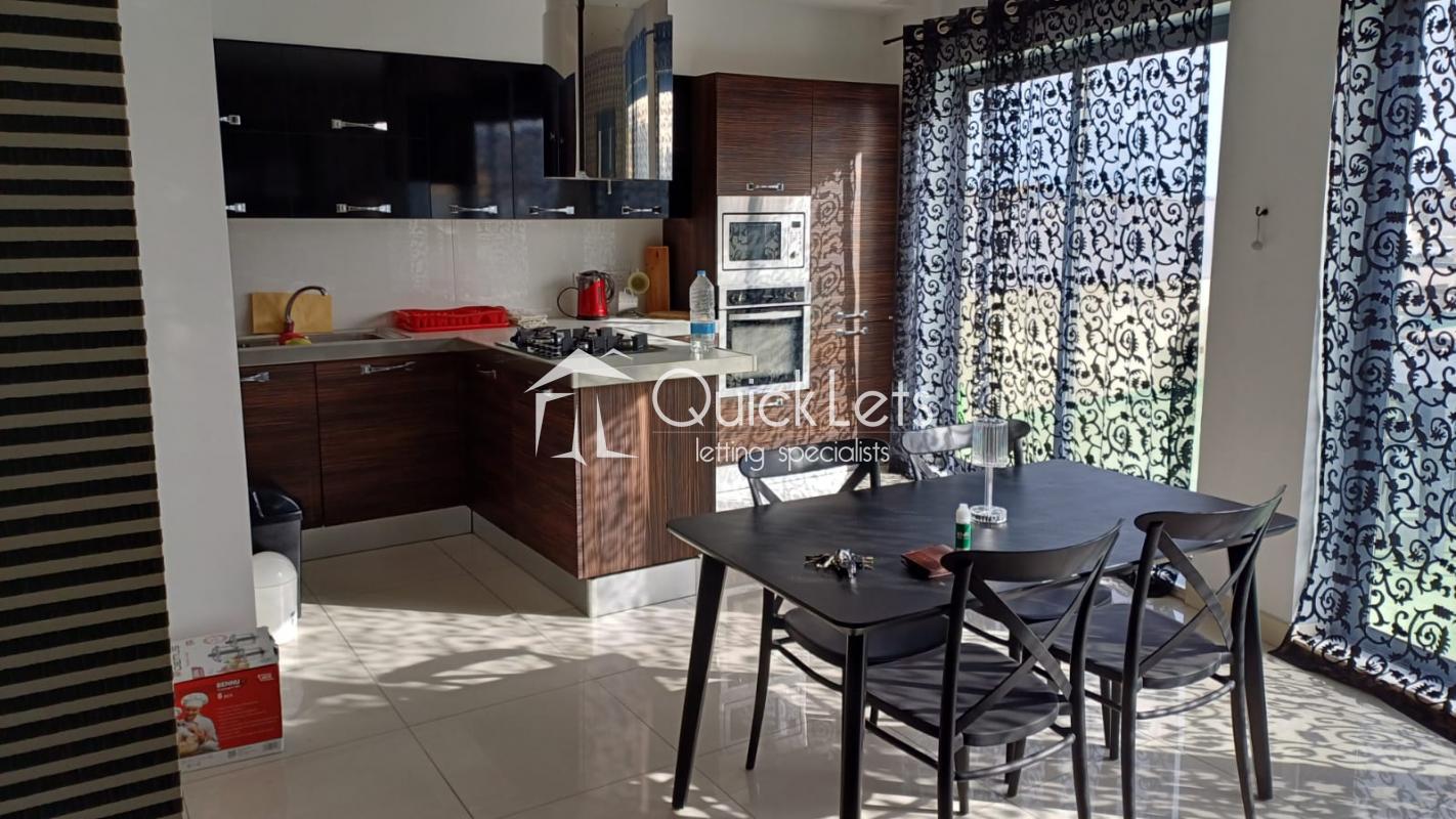 Rooms in Gzira - REF 79720